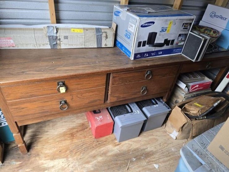 Desk with 5 Drawers by John Sisk Auctioneers, Inc. - Auction Resource