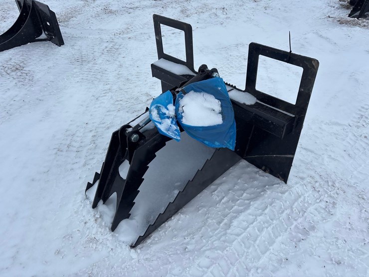 Skid Steer Spade Grapple by Pifer's Auctioneers - Auction Resource