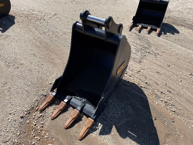 NEW TROJAN 24IN. DIGGING BUCKET EXCAVATOR BUCKET 50MM PINS by Alex Lyon ...