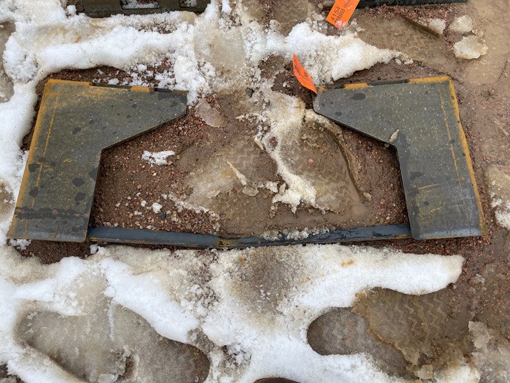 #4155 • Universal mounted Wolverine 45-1/2" Cut-Out Design Adapter ...