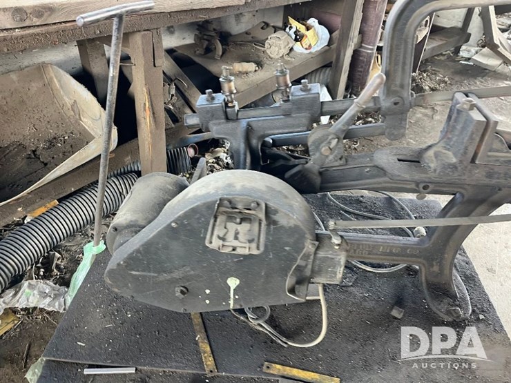 Antique Marvel Power Hacksaw (JN3231) by DPA Auctions | Auction Resource