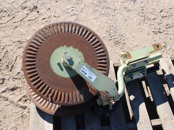 #4167 • Two Orthman Disc Opener 20 inch blade by Kerr Auction | Auction ...