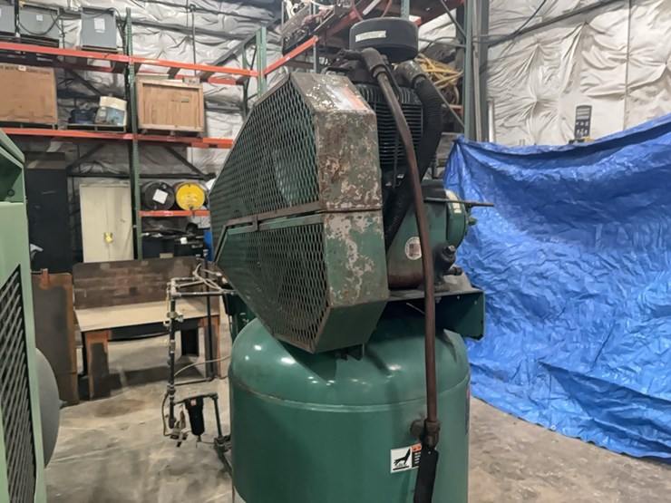 CHAMPION STAND UP AIR COMPRESSSOR SUPPORT EQUIPMENT by Alex Lyon & Son ...