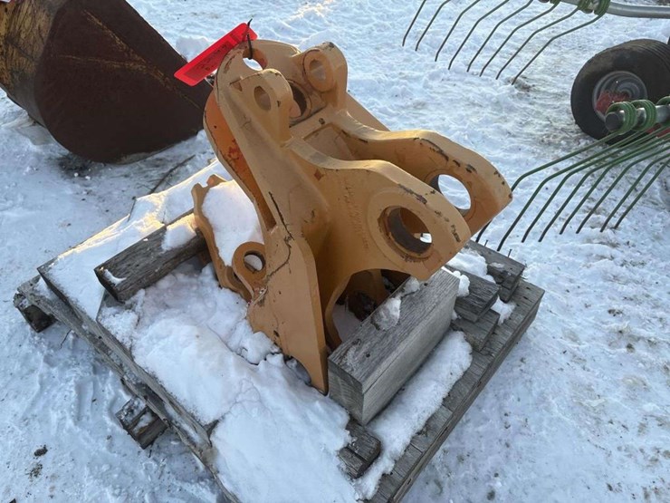 Swing Tower Pivot Bottom by Jeff Boone & Associates Auctioneers ...