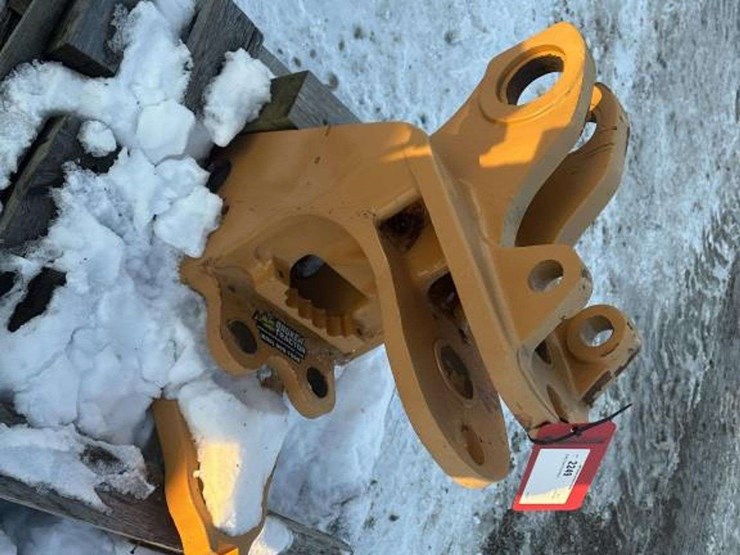 Swing Tower Pivot Bottom by Jeff Boone & Associates Auctioneers ...