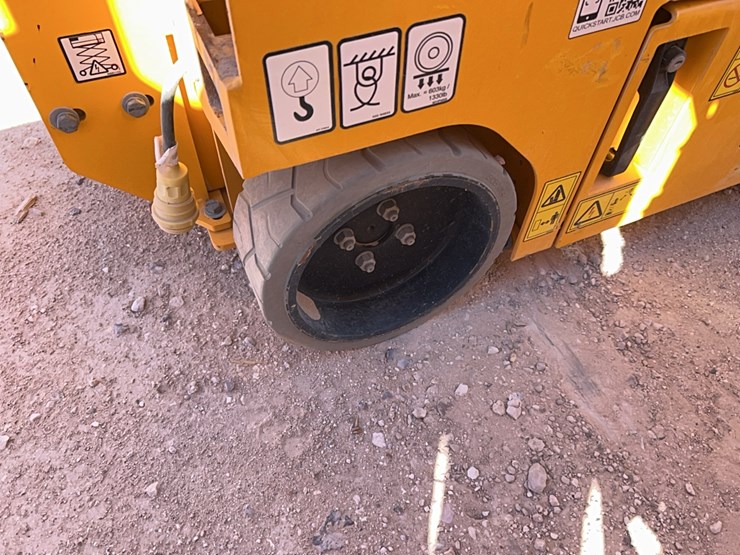 JCB 1932E SCISSOR LIFT by Alex Lyon & Son | Auction Resource