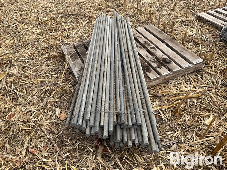Fiberglass Electronic Fence Posts by BigIron Auctions | Auction Resource