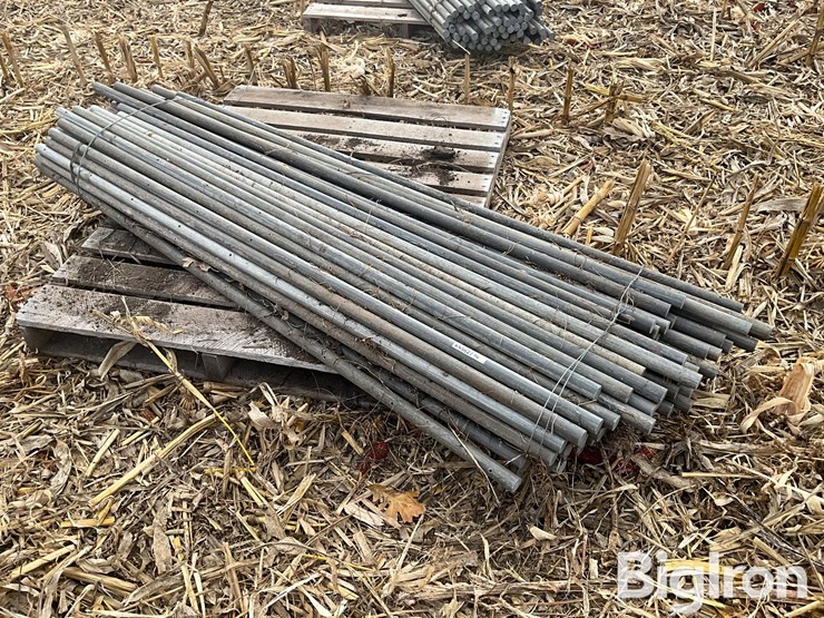 Fiberglass Electronic Fence Posts by BigIron Auctions | Auction Resource
