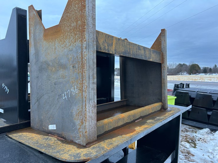 #4787 • Heavy Duty Welding Table by Kerr Auction | Auction Resource