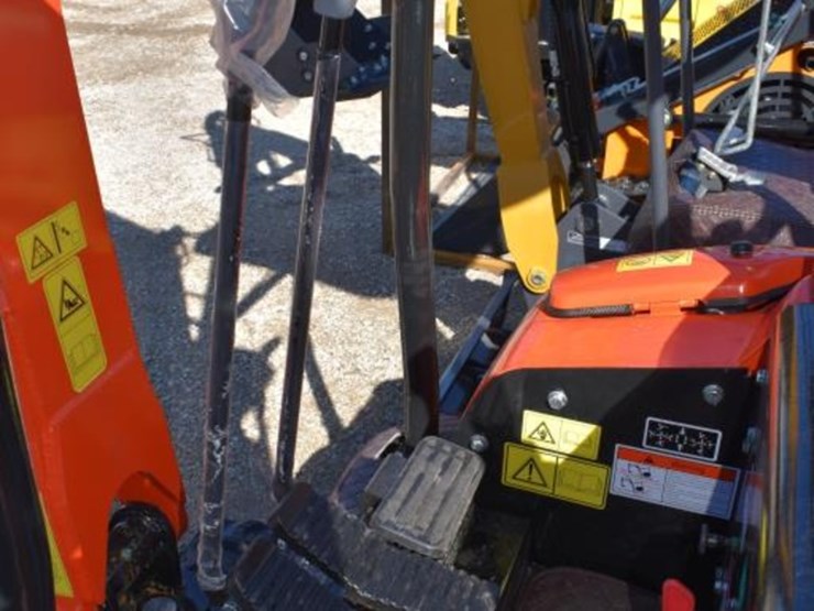 CFG NT20-CZ MINI EXCAVATOR (SERIAL # NT20CZ202525B80928221) by Anton ...