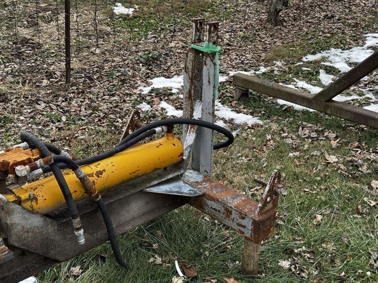 Kelly Farm Equip. KLS24 Hydraulic Wood Splitter by Aumann Auctions ...