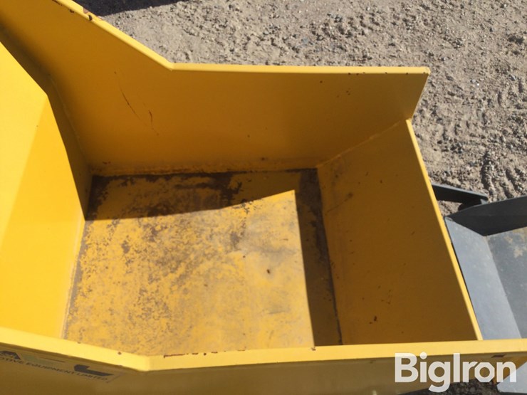 2022 Takeuchi Power Track Stand-On Crawler Dumper W/Loader by BigIron ...