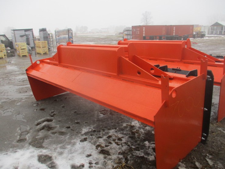 #7000 • 12' Loader Pusher With Replaceable Shoes 12' Loader Pusher With ...