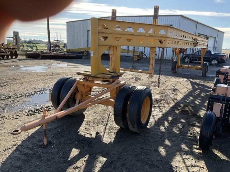 Custom 36' 5th Wheel Implement Carrier by Putman Auctioneers Inc ...