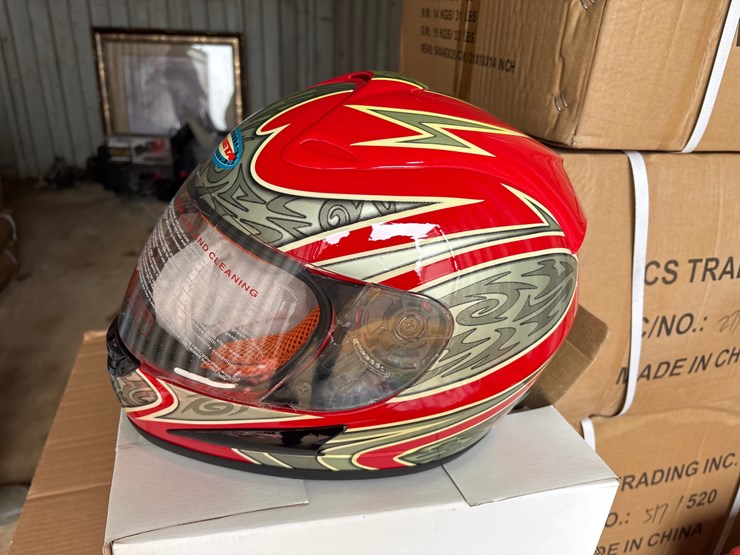 #819 • New Large D.O.T. Approved Helmet w/Faceshield by Van Massey ...