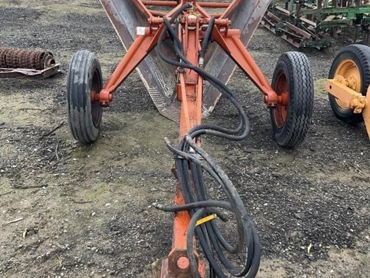 YONKERS-JOHNSON 300A Pull V-Ditcher by Putman Auctioneers Inc | Auction ...