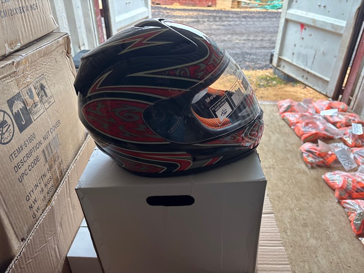 #818 • New Large D.O.T. Approved Helmet w/Faceshield by Van Massey ...