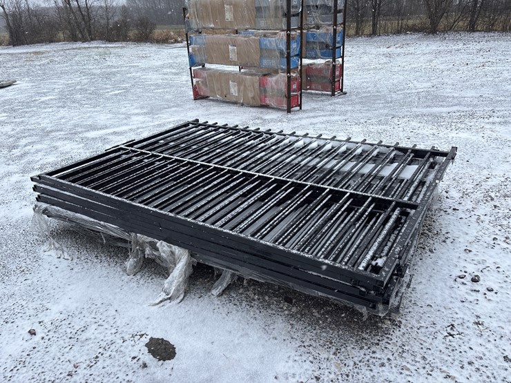 #3027 • 2025 Unused SKLP 20FT. BI-PARTING WROUGHT IRON GATE by Edinburg ...