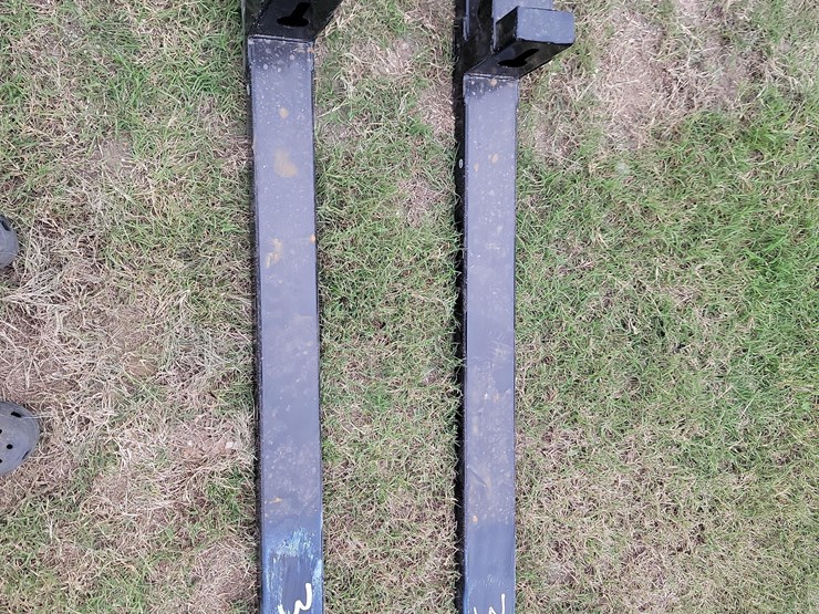 NEW WOLVERINE TF1-66-4000G ADJUSTABLE CLIP-ON PALLET FORKS SKID STEER ...