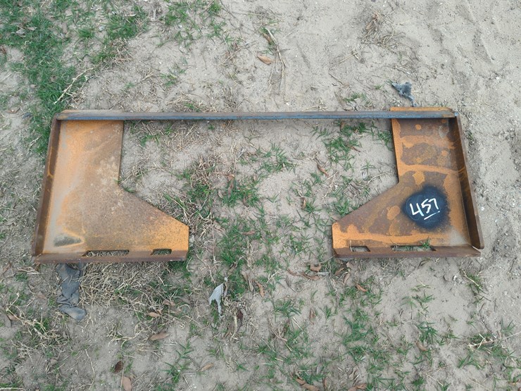 NEW WOLVERINE 3/8IN. QUICK TACH CUT-OUT MOUNT PLATE SKID STEER ...