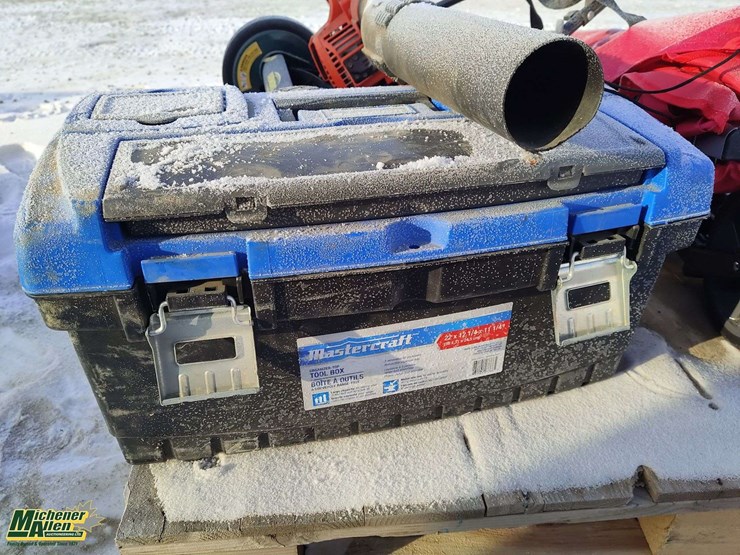 Folding Wagon and Chair, Echo Blower, 18in Reel Mower, Plastic Sprayer ...