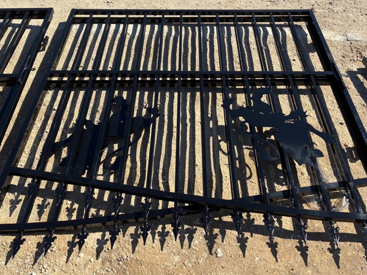 DRIVEWAY ENTRY GATES by Machinery Auctioneers | Auction Resource