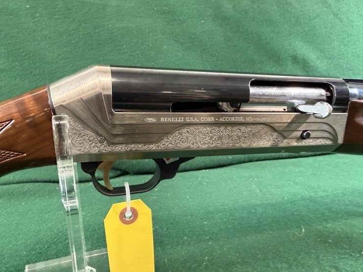 Benelli Legacy 12 ga Shotgun by Gavin Bros. Auctioneers | Real Estate ...