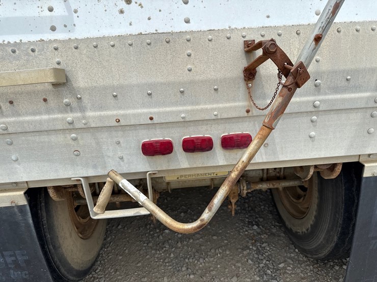#45428 • Chamberlin 40' T/A Hopper Bottom Trailer by Witcher Auctions ...