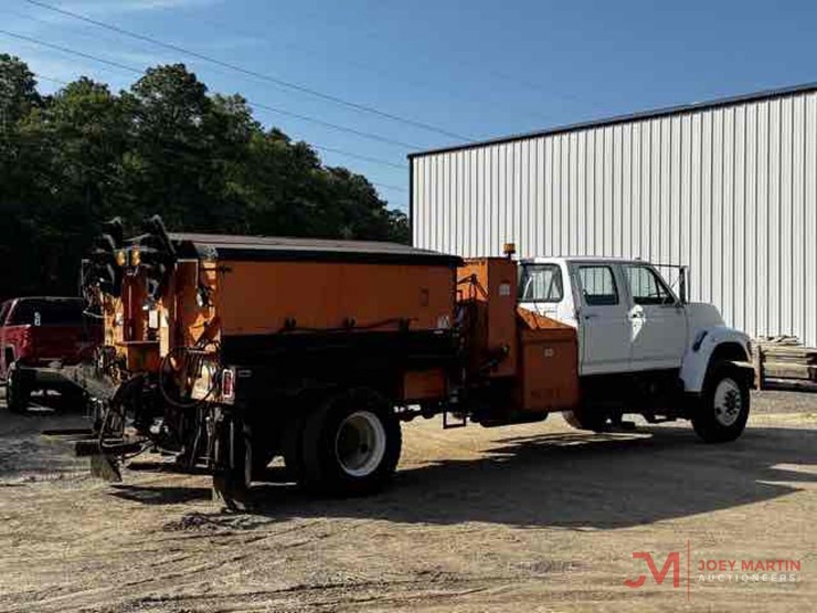 1998 FORD F800 by Joey Martin Auctioneers LLC | Auction Resource