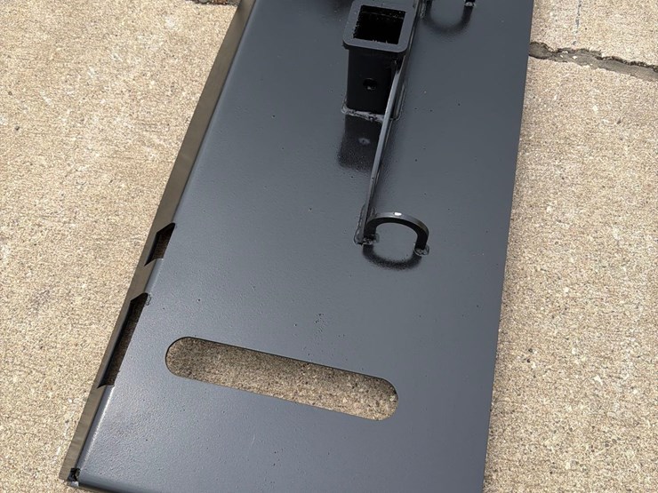 Heavy Duty Skidloader Receiver Hitch Plate by Zomer Auctions | Auction ...