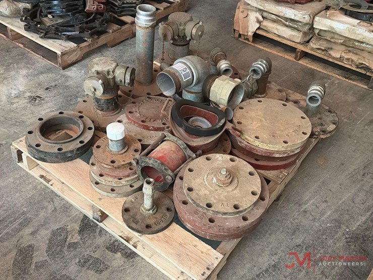 CONTENTS OF PALLET VARIOUS METAL PIPE FITTINGS by Joey Martin ...