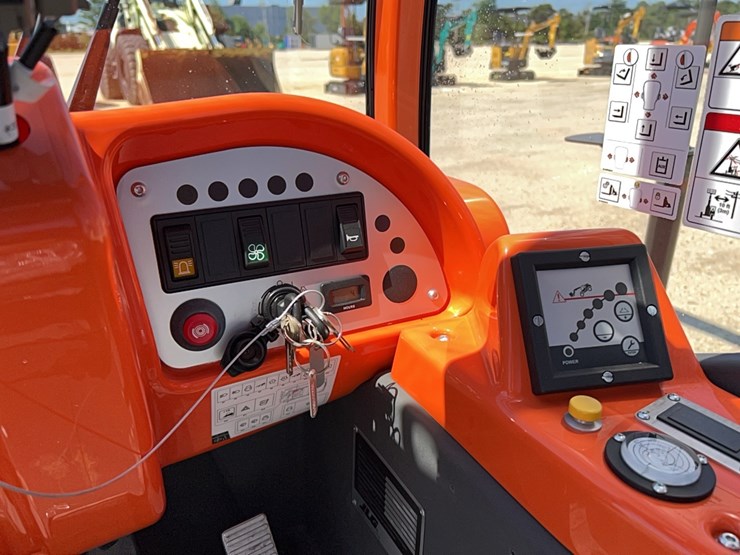 NEW UNUSED JLG 3013 TELESCOPIC FORKLIFT SN:00860 4X4, by Alex Lyon ...