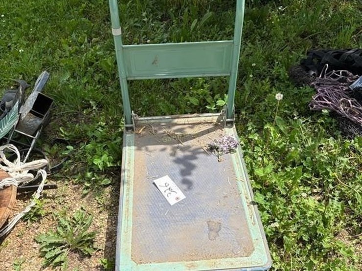 Small Cart by Gavin Bros. Auctioneers | Real Estate | Auction Resource