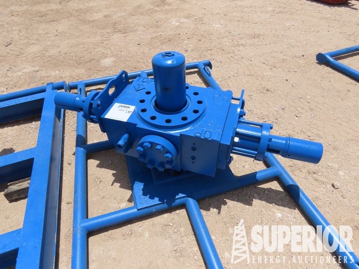 (1-60) TOWNSEND 7-1/16" 3000/5000# Hyd Sgl Ram BOP... by Superior ...