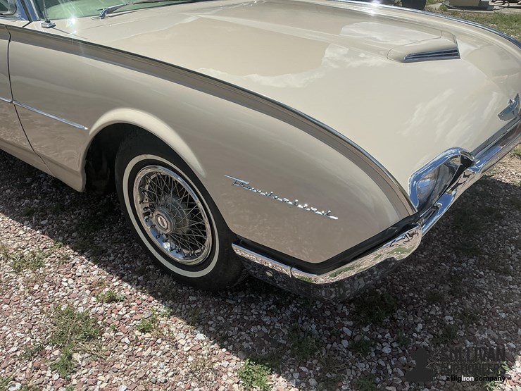 1962 Ford Thunderbird 2 Door Hardtop Luxury Sport by BigIron Auctions ...